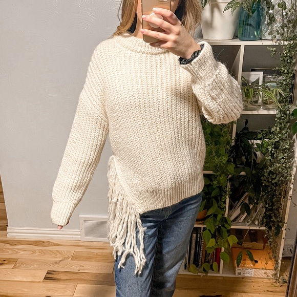 Mango | Sweaters | Mng Mango Fringe Side Sweater Pullover Oversized ...